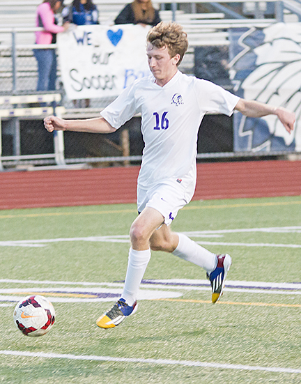 Indians soccer team advances to area round | Port Arthur News