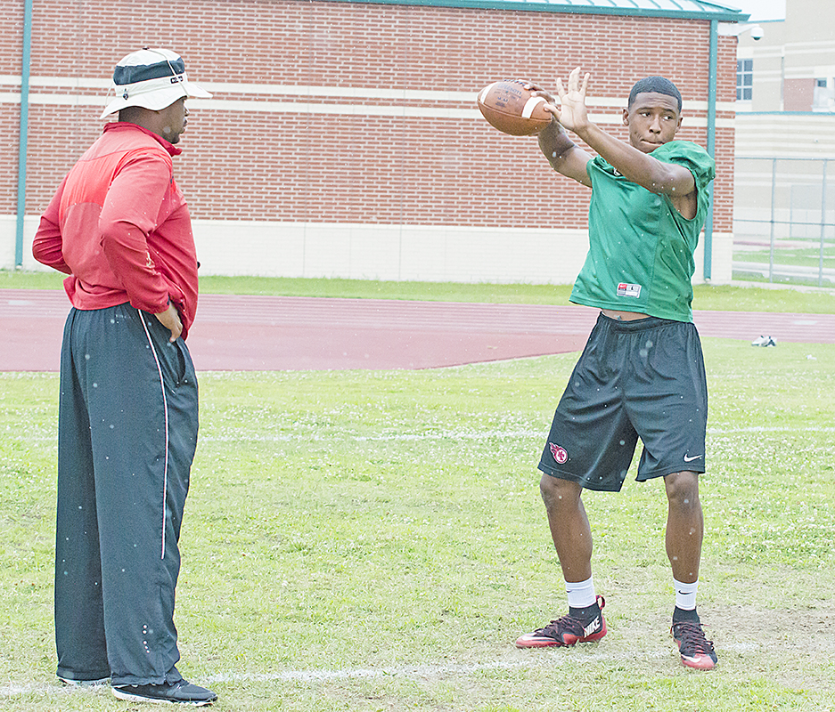 Day 1 starter: Harrison to be under center for Titans’ first game ...