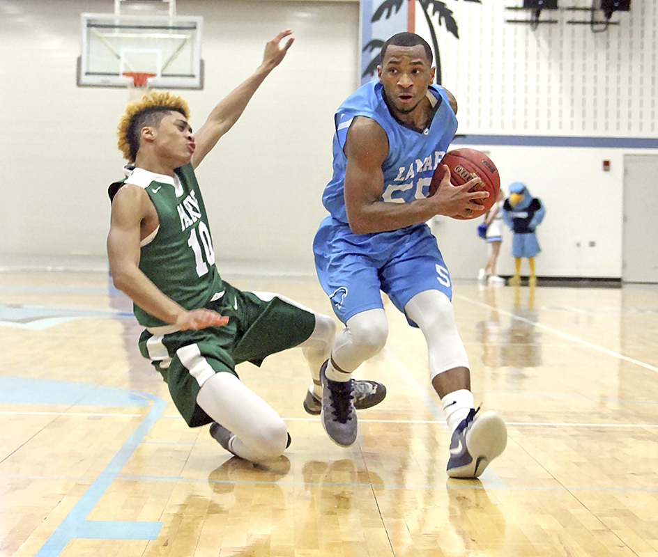 Seahawks drop to 1-4 in Region XIV as winning streak ends - Port Arthur ...