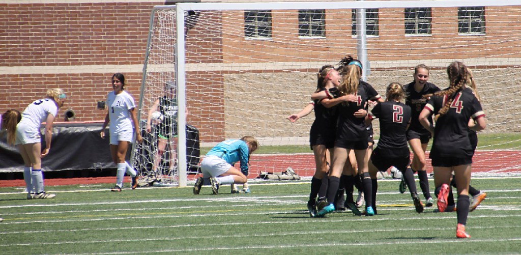 Late goal sends Bulldogs home from Region III soccer semifinals - Port ...