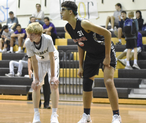 PREP ROUNDUP: Hefner putback makes Dogs 2-0 on day | Port Arthur News