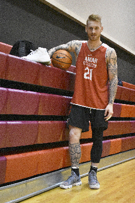 ‘The dad on the team’: Weisbrod’s team grows, like his game, with birth ...