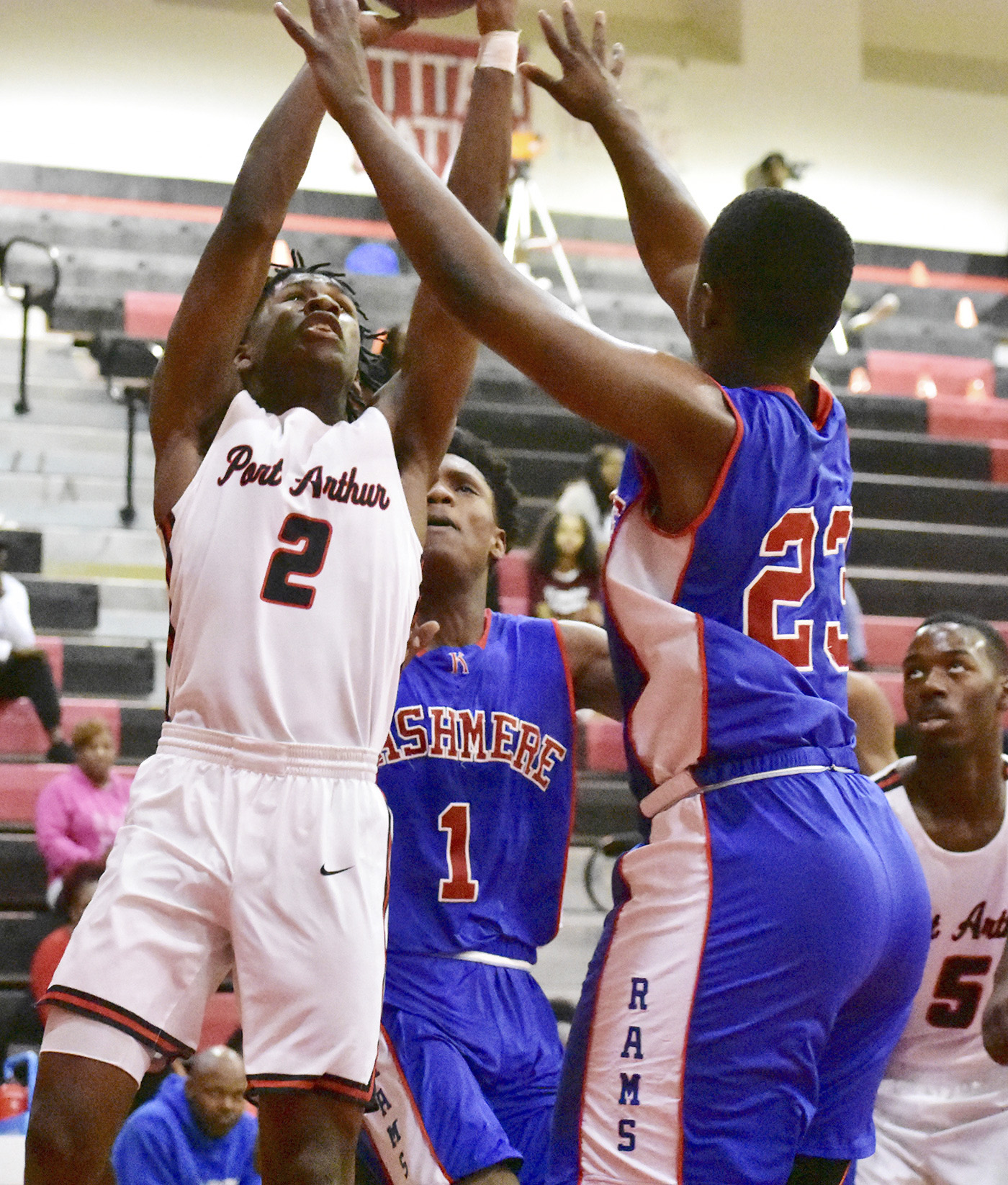 JAMES GAMBLE CLASSIC: Well-rested: Refreshed Titans dominant over Rams ...