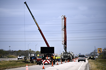 More lighting coming to highway | Port Arthur News