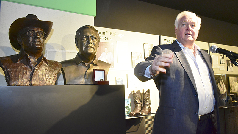 Wade Phillips, Jay Stone picked for induction into SETCA Hall of Honor ...