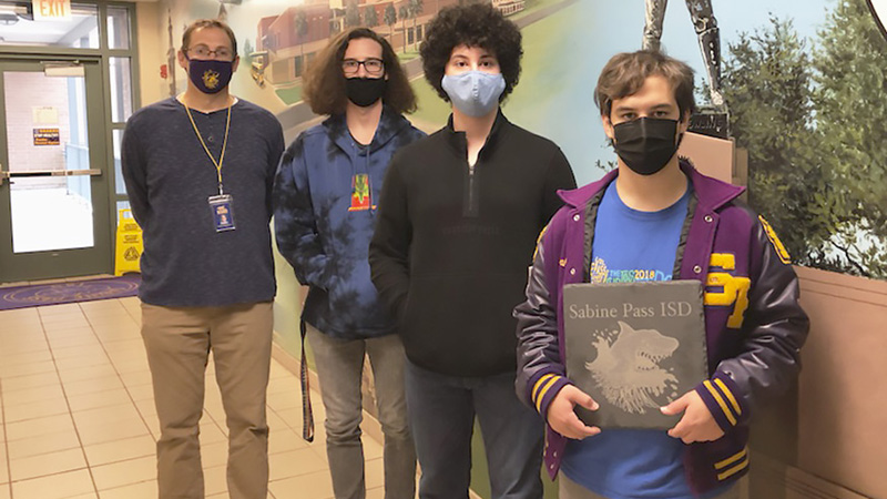 BRIGHT FUTURES — Sabine Pass students using technology to restore ...