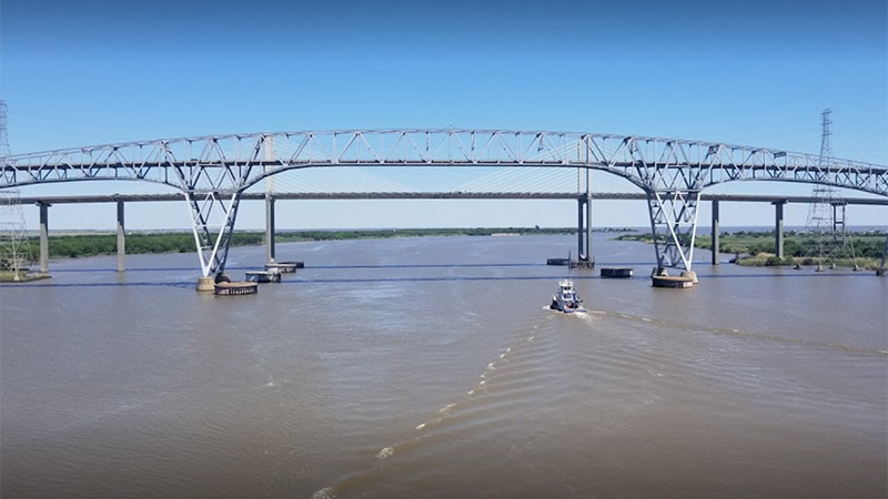 UPDATED: Traffic lanes reopen on Rainbow Bridge following crash | Port ...