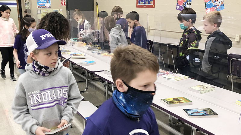 Book Project provides new stories for Port Neches Elementary 4th ...