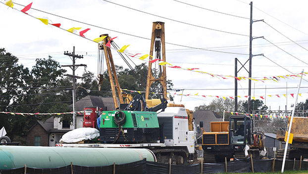 PHOTOS — Pipeline making its way through Port Neches | Port Arthur News