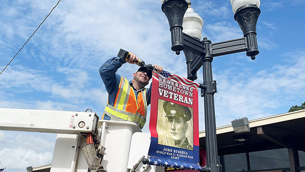 Nederland seeking military personnel to honor with banners | Port ...