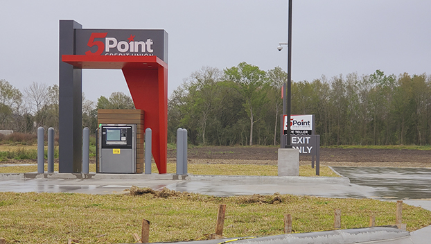 PHOTO FEATURE — Credit union adds convenience in Port Neches | Port ...