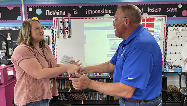 TEACHER OF THE MONTH — Port Neches Elementary’s Ashley Lofton lauded ...