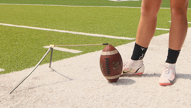 Nederland kicker looking for consistent success this fall, college ...