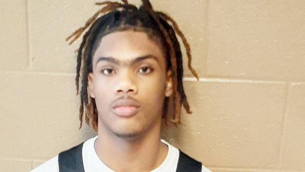 ATHLETE OF THE WEEK — Memorial sophomore taking basketball game to ...