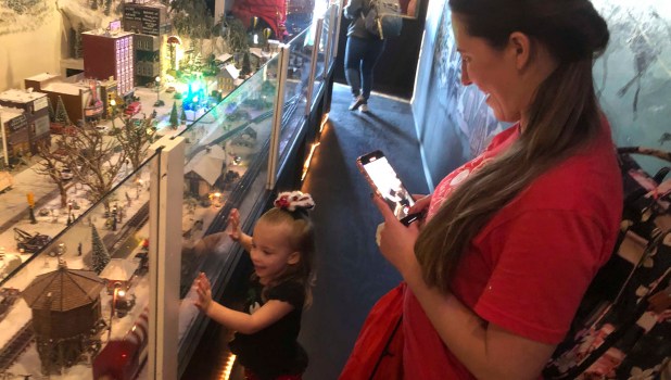 TAKE A LOOK — KCS Holiday Express Train stops in Port Arthur - Port ...
