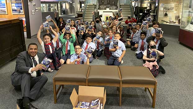 PHOTO FEATURE — Bob Hope third graders receive gift, museum tour | Port ...