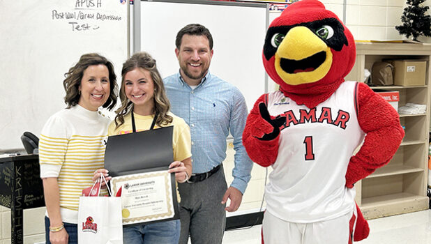 Local teenagers awarded surprise Lamar scholarships; share stories ...